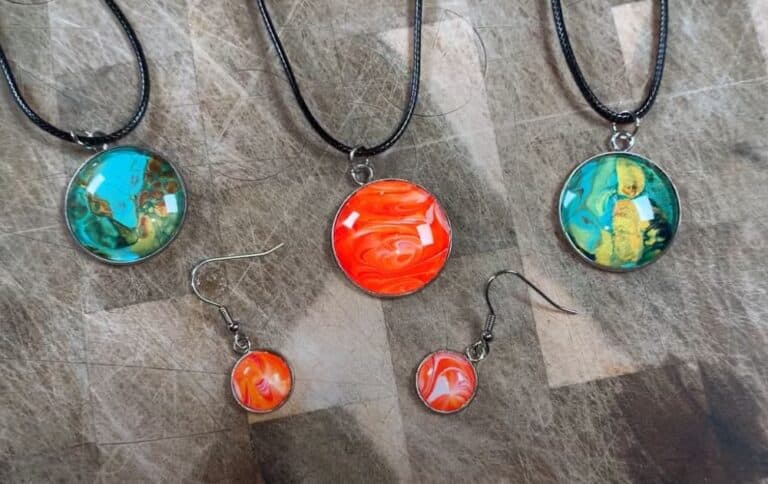 How To Make Acrylic Pour Jewelry in 2 ways - Fluid Texture Art - Love ...