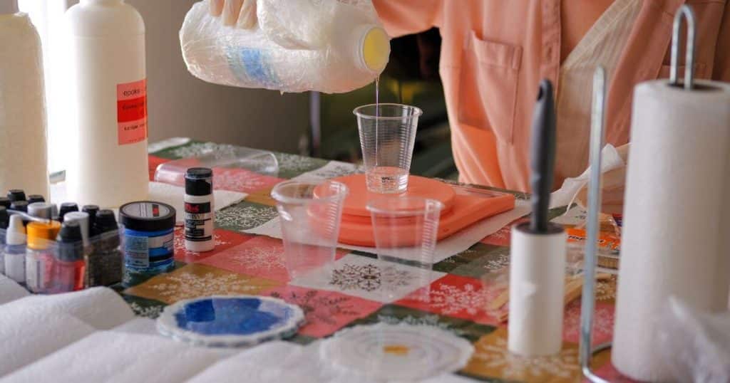 How to Make Resin Art With Molds - Fluid Texture Art - Love Acrylic ...